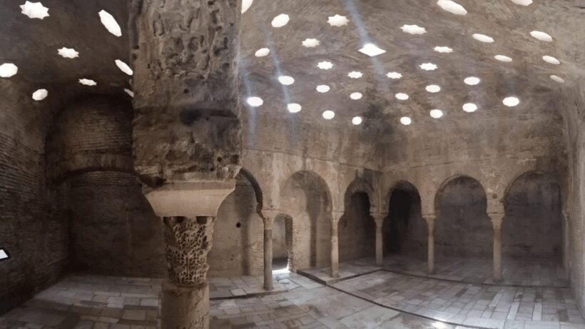 Granada Nazarí: La nobleza frente a la Alhambra - A Close Look at the Tour Experience