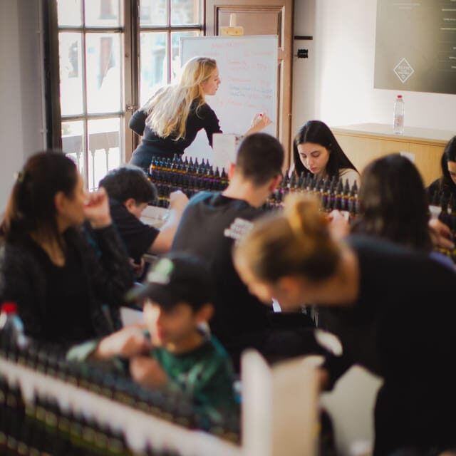 Granada: Perfume Workshop - An In-Depth Look at the Perfume Workshop Experience