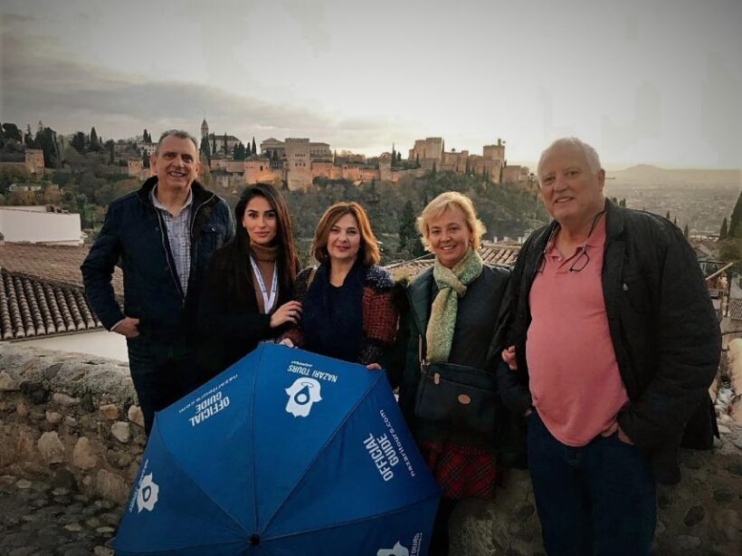 Granada: Private Tour of Albaicín, Sacromonte and Viewpoints - Practical Tips for Travelers
