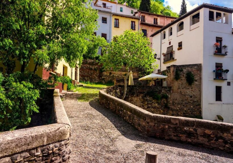 Granada: Private Tour of Albaicín, Sacromonte and Viewpoints - The Sum Up