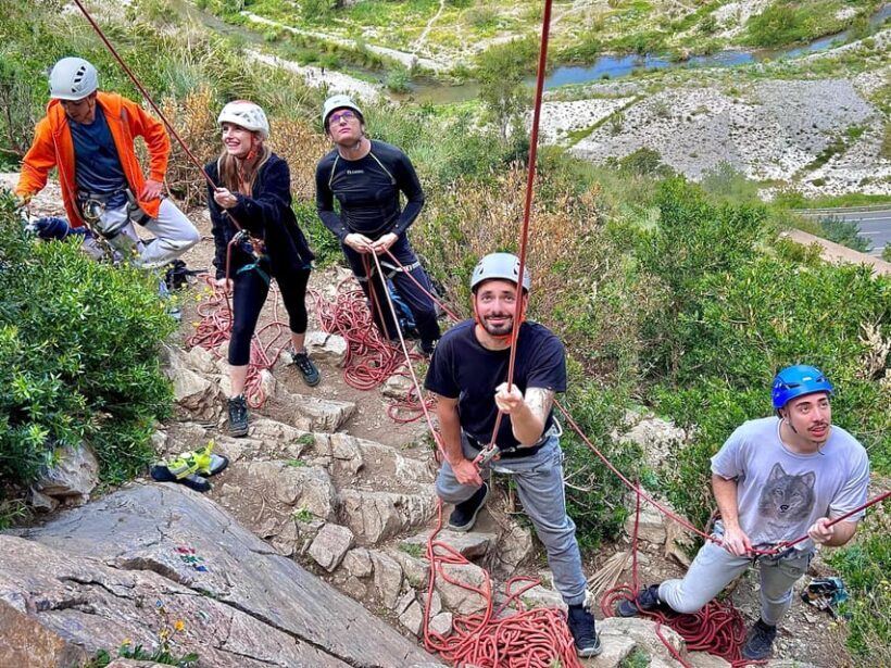 Granada: Rock climbing top-rope Placas Negras - Who Will Appreciate This Experience?