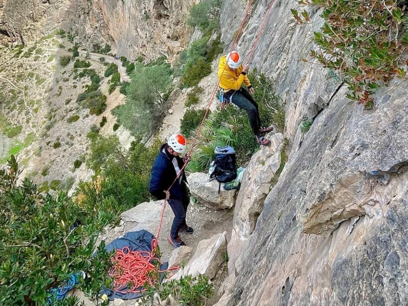 Granada: Rock climbing top-rope Placas Negras - FAQs