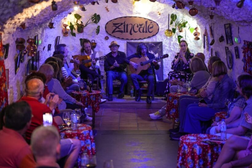 Granada: ZINCALÉ Flamenco Show in Sacromonte Caves - The Sum Up