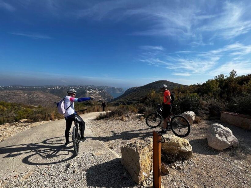 Granadella-Moraig: Full Day Experience by kayak & E-bike - The Sum Up