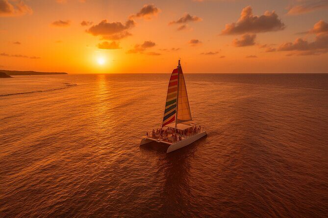 Grand Bahama Catamaran Sunset Cruise with Drinks and Snacks - Key Points