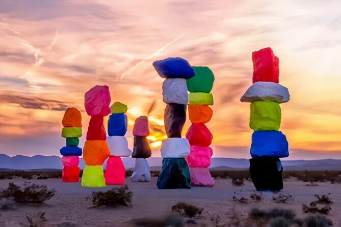 Grand Canyon West, Hoover Dam and Seven Magic Mountains & LV Sign - Key Points
