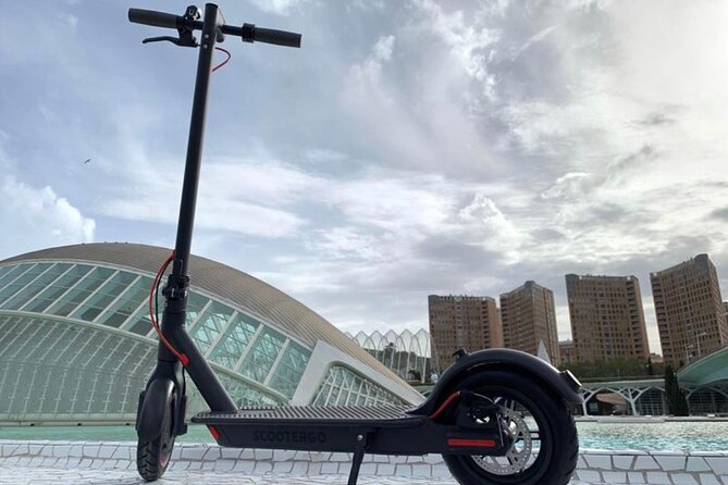 Grand City | Small Group Bike Tour through Top Highlights - An In-Depth Look at the Valencia Bike Tour