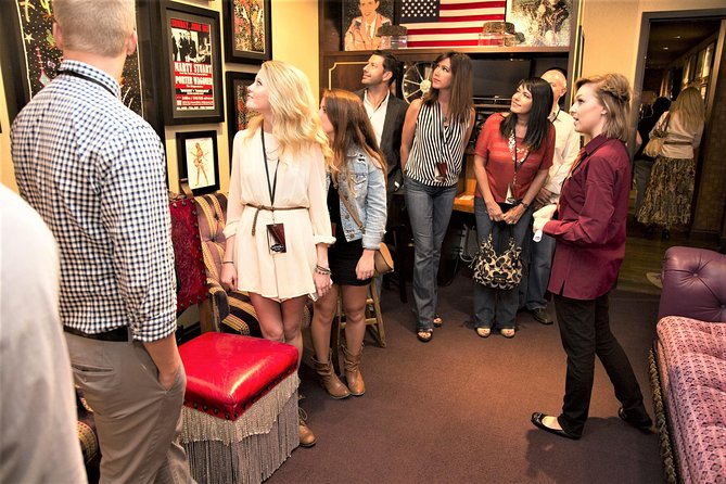 Grand Ole Opry Admission with Post-Show Backstage Tour - Who Will Love This Tour?