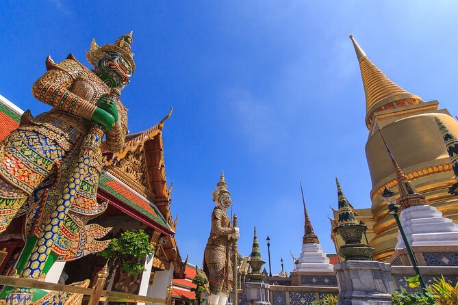 Grand Palace & Temples of Bangkok with experienced guide - FAQ