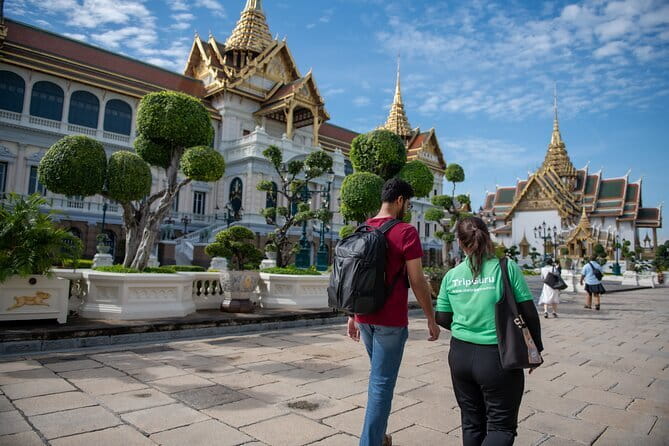 Grand Palace & Wat Phra Kaew Walking Tour with Professional Guide - Key Points