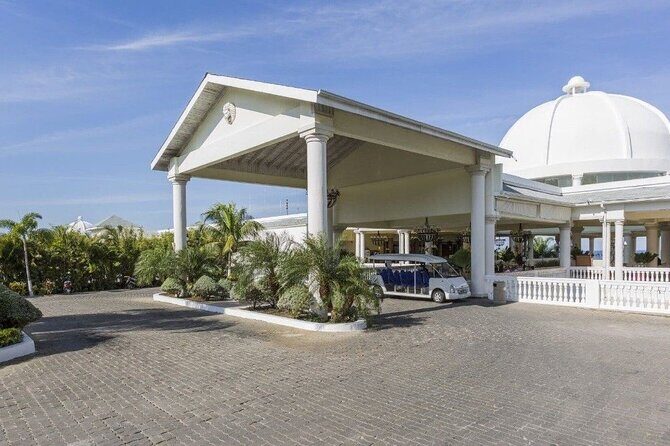 Grand Palladium Private Airport Transfer - Introduction