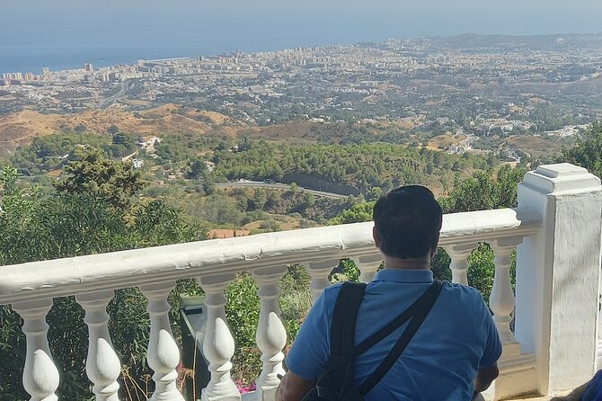 Grand Private Tour: the Best of Malaga and Its Surrounds - The Walking Tour Experience