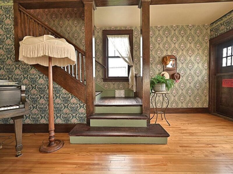 Grand Rapids: Judy Garland Museum Guided Tour - Exploring the Judy Garland Museum Guided Tour in Grand Rapids