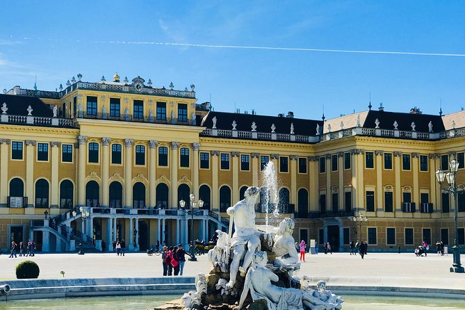 Grand Schoenbrunn Palace and Carriage Museum Tour Small Group - Tour Reviews and Ratings