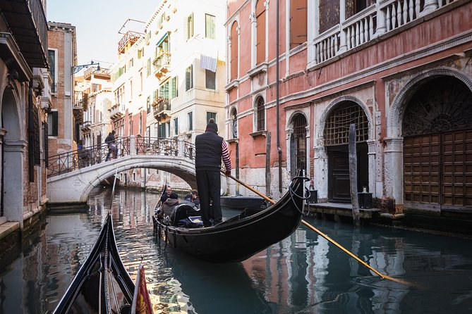 Grand Tour: Basilica, Doge's Palace, Murano & Burano + Gondola - FAQ