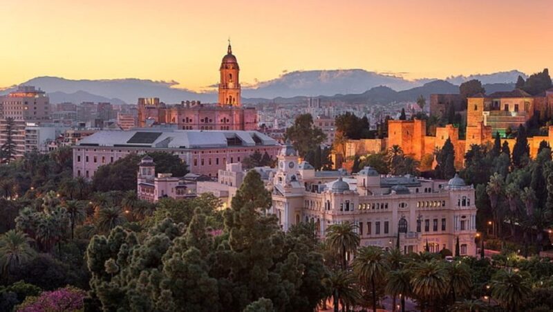 Grand Tour: Málaga's Best Sights and Surronds - Free Time for Lunch and Shopping