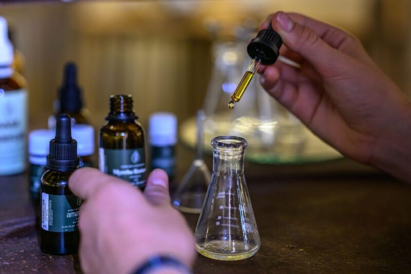 Grasse: 100% natural perfume creation workshop - A Closer Look at the Grasse: 100% Natural Perfume Creation Workshop