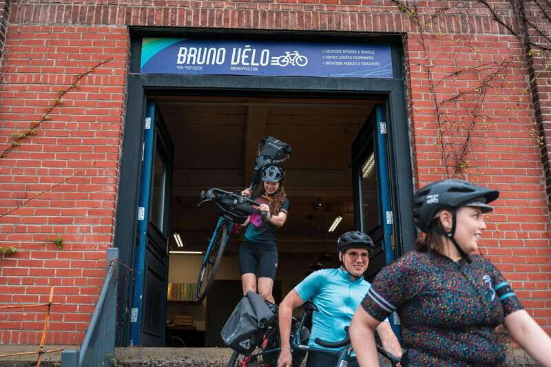 Gravel rental - Au Canal-de-Lachine - In The Sum Up