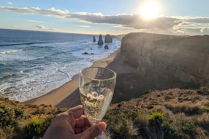 Great Ocean Road Small Group Tour with Dingos, Sparkling & Lunch - Who is this tour best suited for?