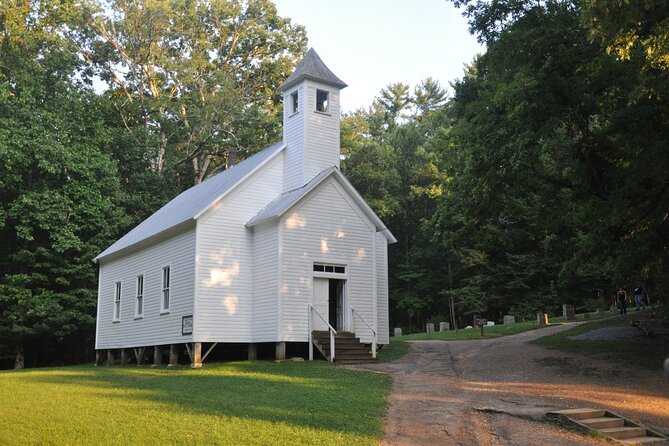 Great Smoky Mountains & Cades Cove Self-Guided Driving Tours - User Experiences and Highlights