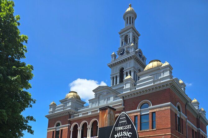 Great Smoky Mtn, Dolly home, Gatlinburg Arts & Crafts Spring Tour - Who Is This Tour Best For?