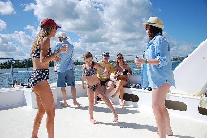 Great Snorkeling Cruise with Sharks & Stingray Encounter and Natural Pool - The Sum Up