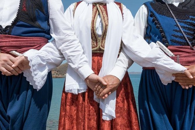 Greek Dancing in Plaka with 3-Course Meal - Who Is This Tour Best For?
