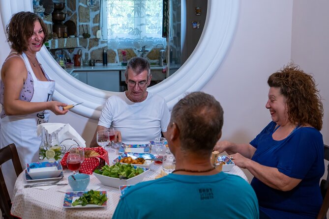 Greek Vegetarian Cooking Class with Olga - Who Should Consider This Tour?