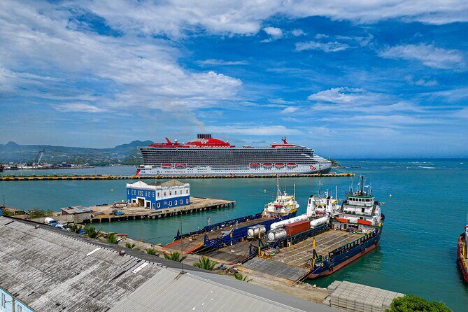 GreekLand The Santorini at Puerto Plata plus City Tour - Who Should Consider This Tour?