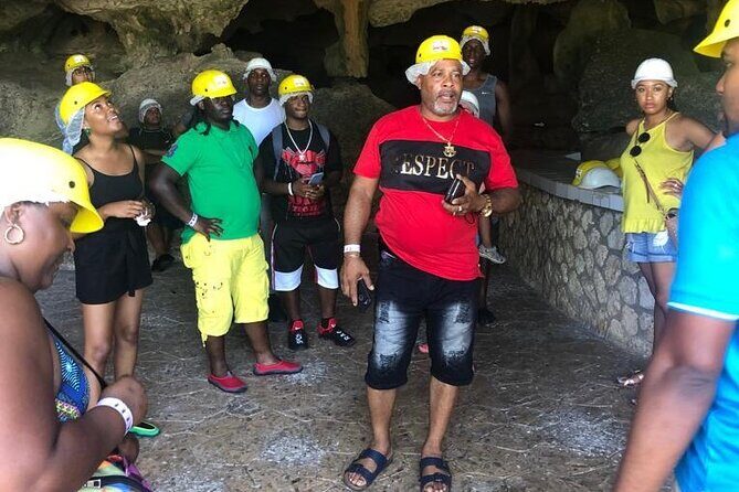 Green Grotto Caves and Blue Hole Island Gully Falls Combo - Key Points