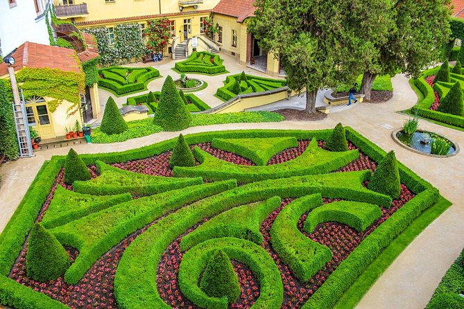 Green walk in Prague's historic garden and parks with a Local - What’s Included and What’s Not