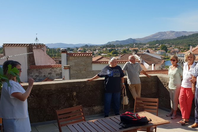 Green Wine Ponte Lima Region-Small Group tour-Lunch,Wine Tastings - The Practical Side: Transport, Group Size, and Value