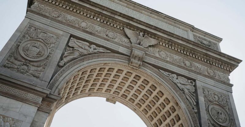 Greenwich Village Guided Tour - Film, Food, and Famous Facades