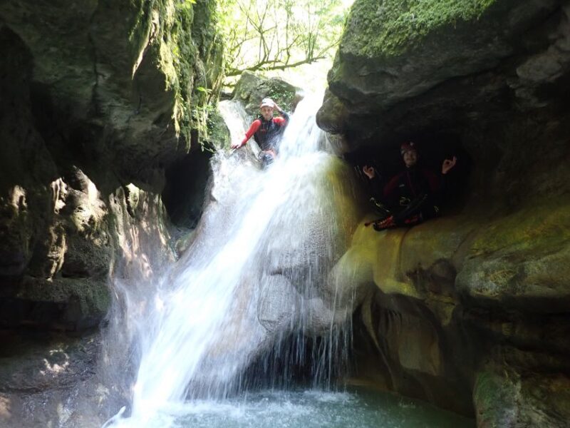 Grenoble: Discover canyoning in the Vercors. - The Experience Provider: Canyon Life