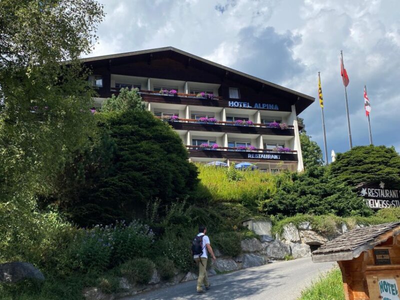 Grindelwald: Guided 7 Hour Hike - Expert English-speaking Swiss Guide