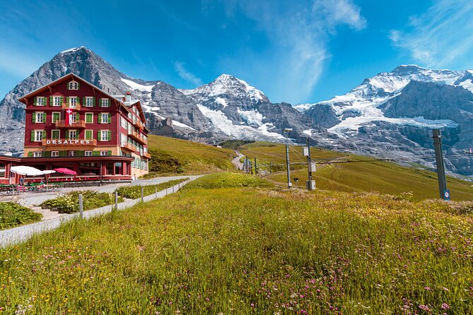 Grindelwald - Kleine Scheidegg - Lauterbrunnen Small Group Tour - Exploring Grindelwald