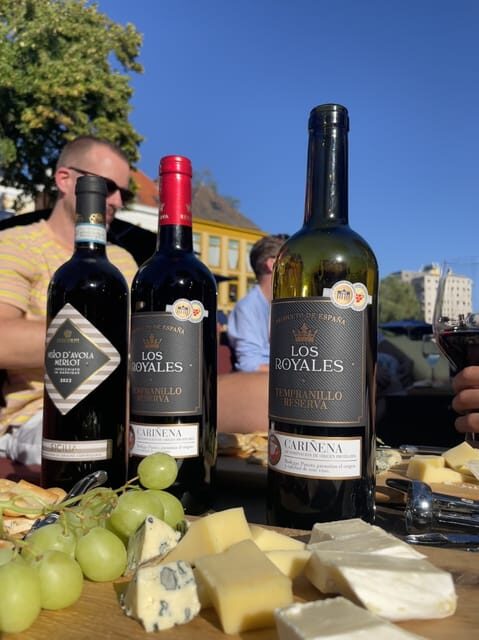 Groningen: Evening Cheese and Wine cruise - FAQ