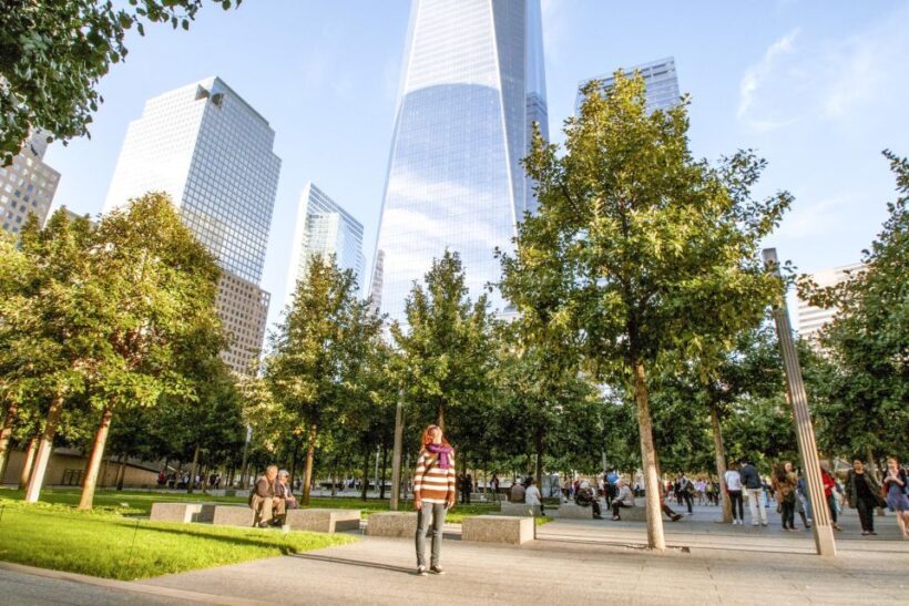 Ground Zero 9/11 Memorial Tour & Optional 9/11 Museum Ticket - Personal Accounts: Making History Come Alive