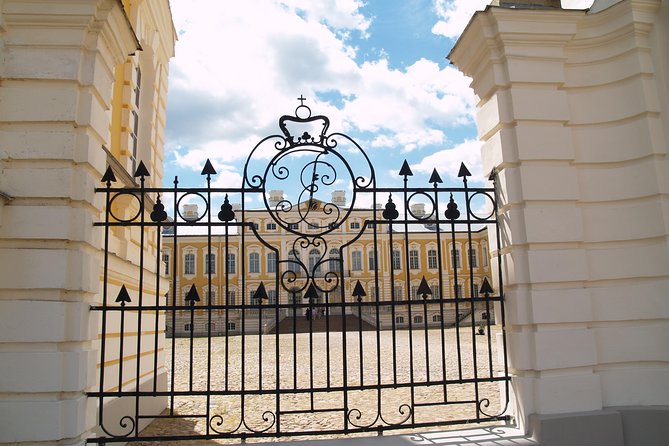 Group Day Trip to Rundale Palace Review - Customer Ratings and Feedback