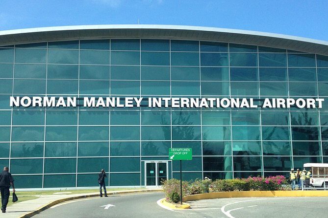 Group Private Kingston Airport Transfers (10 - 15 Persons) - Key Points