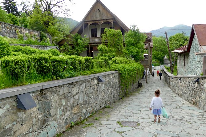 Group Tour: Dilijan, Lake Parz, Makaravank Monastery, Winery - Tour Inclusions and Amenities