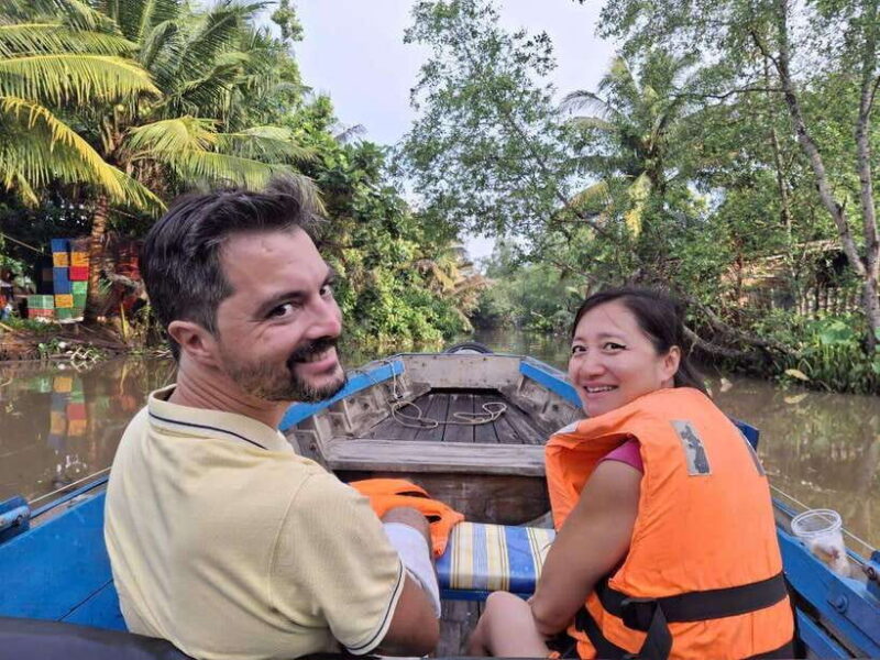 Group Tour: Floating Market, Rice Noodle Factory & Cacao - Exploring the Cacao Farm