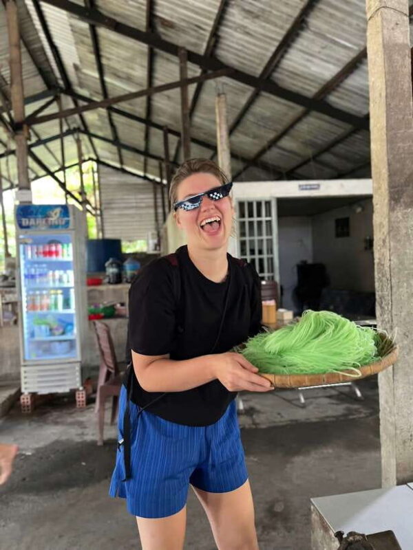 Group Tour: Floating Market, Rice Noodle Factory & Cacao - Scenic Canal Cruising and Photographs