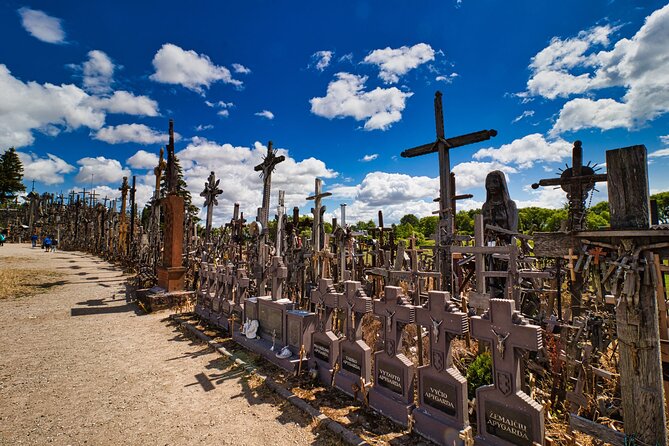 Group Tour: Hill of Crosses, Rundale Palace & Bauska Castle - Exploring the Hill of Crosses