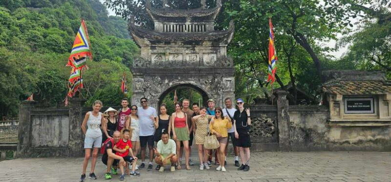 Group tour: Hoa Lu - Trang An boat trip - Mua Cave - An Introduction to the Experience