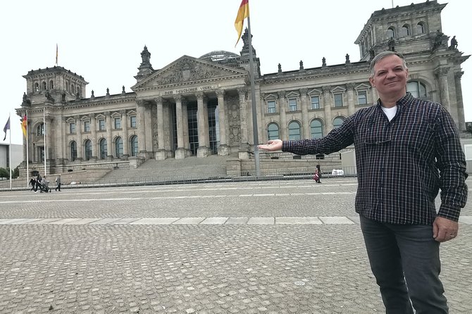 Group Walking Tour (1-20 people): 3 Hours Old-town, Brandenburg Gate and more... - Why This Tour Is a Great Choice