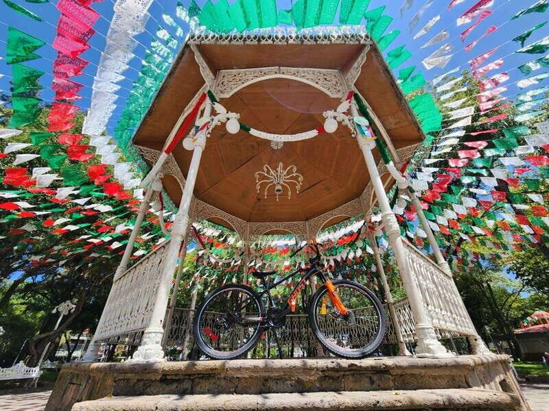 Guadalajara: Bicycle rental per day. - Authentic Experience and Local Insights