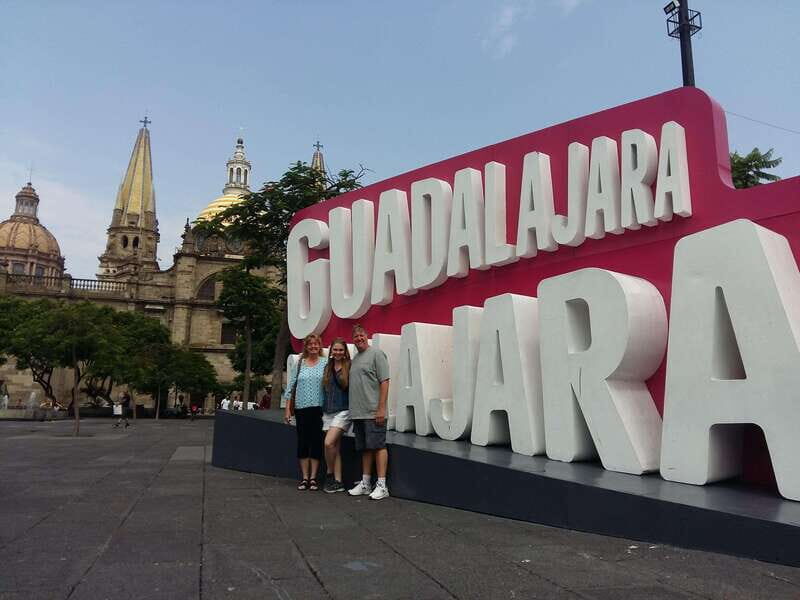 Guadalajara: Culture, Architecture, and Market Walking Tour - An In-Depth Look at the Guadalajara Culture, Architecture, and Market Tour