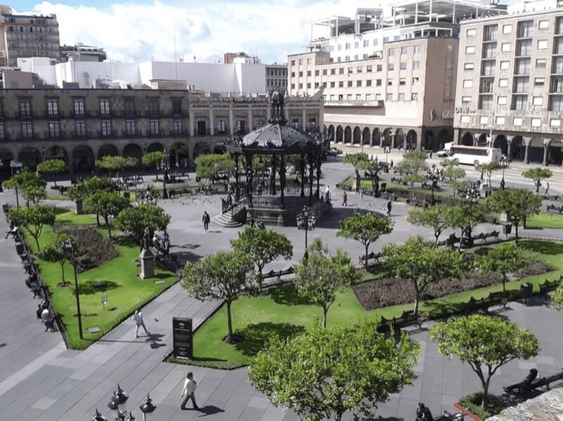 Guadalajara : Must-See Sites Walking Tour With A Guide - Why Choose This Tour?