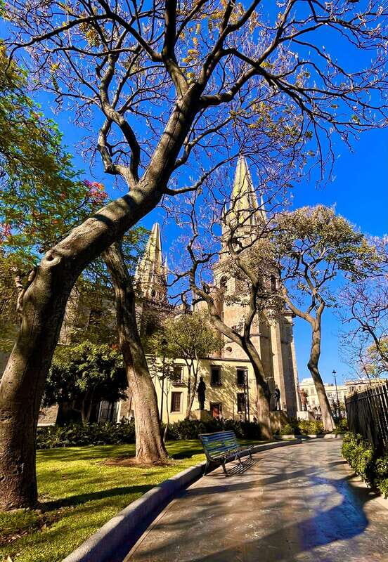 Guadalajara: Private Food Tour and Architecture Sightseeing - Key Points